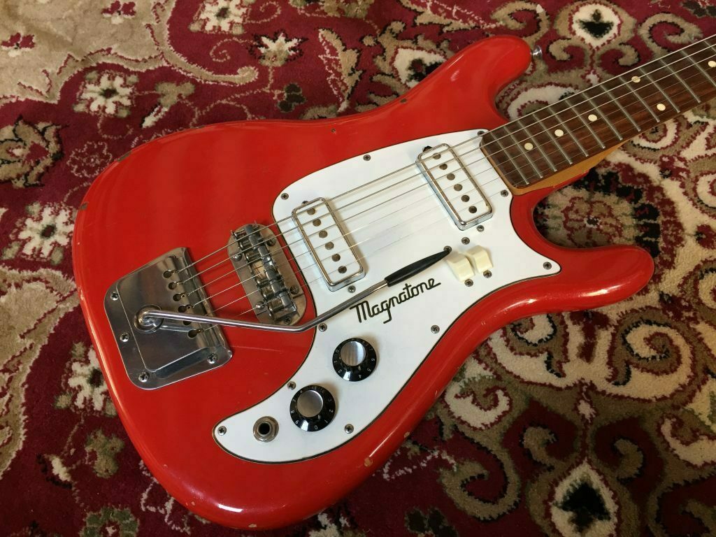 1965 Magnatone Zephyr - Vintage & Modern Guitars