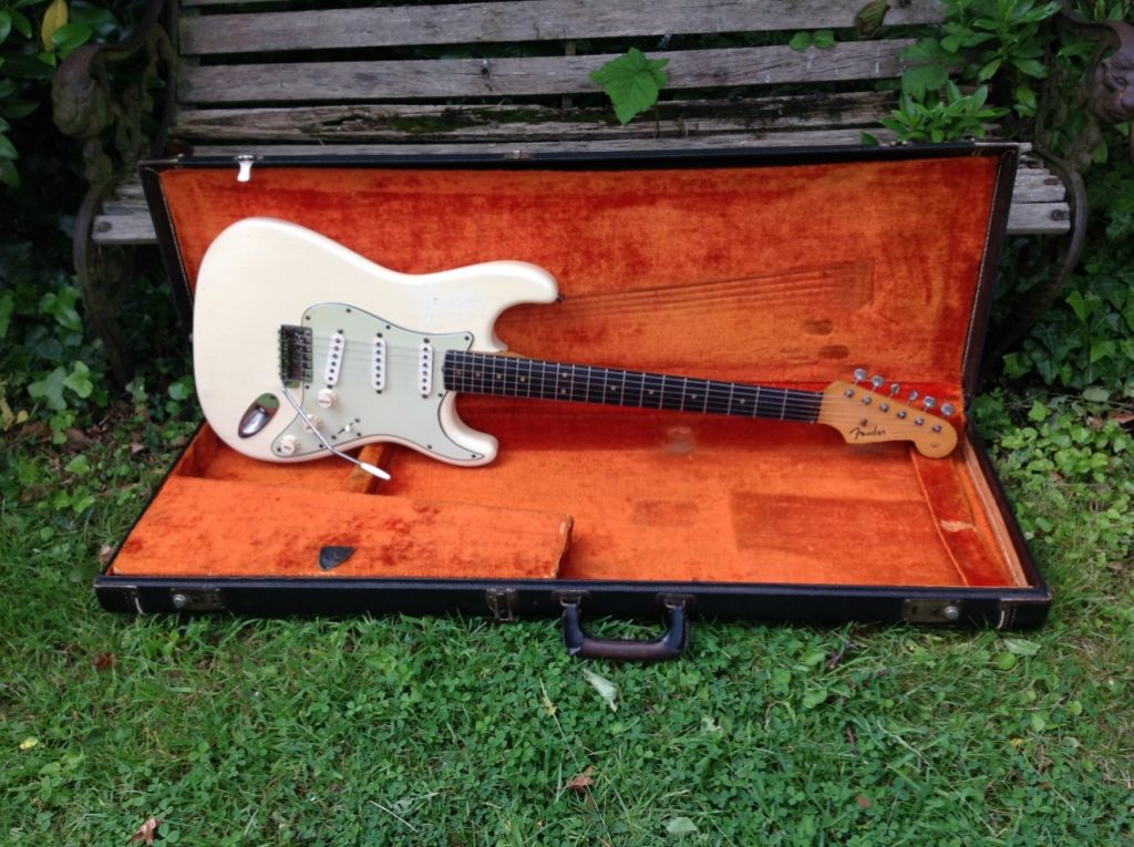 1964 Fender Stratocaster Olympic White - Vintage & Modern Guitars