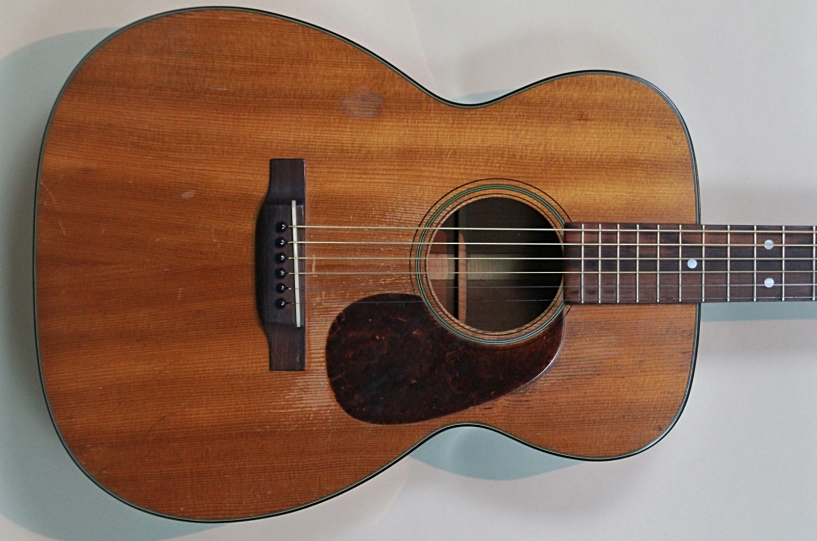 1946 Martin 0018 - Vintage & Modern Guitars