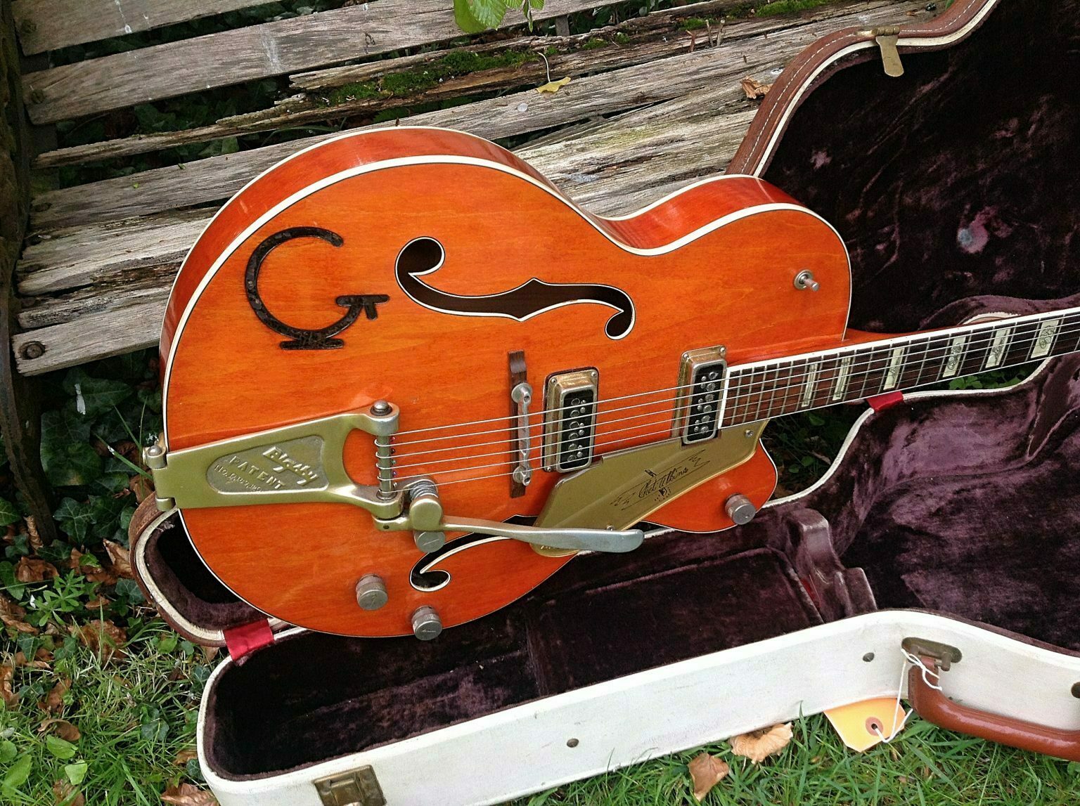 1955 Gretsch 6120 Chet Atkins - Vintage & Modern Guitars