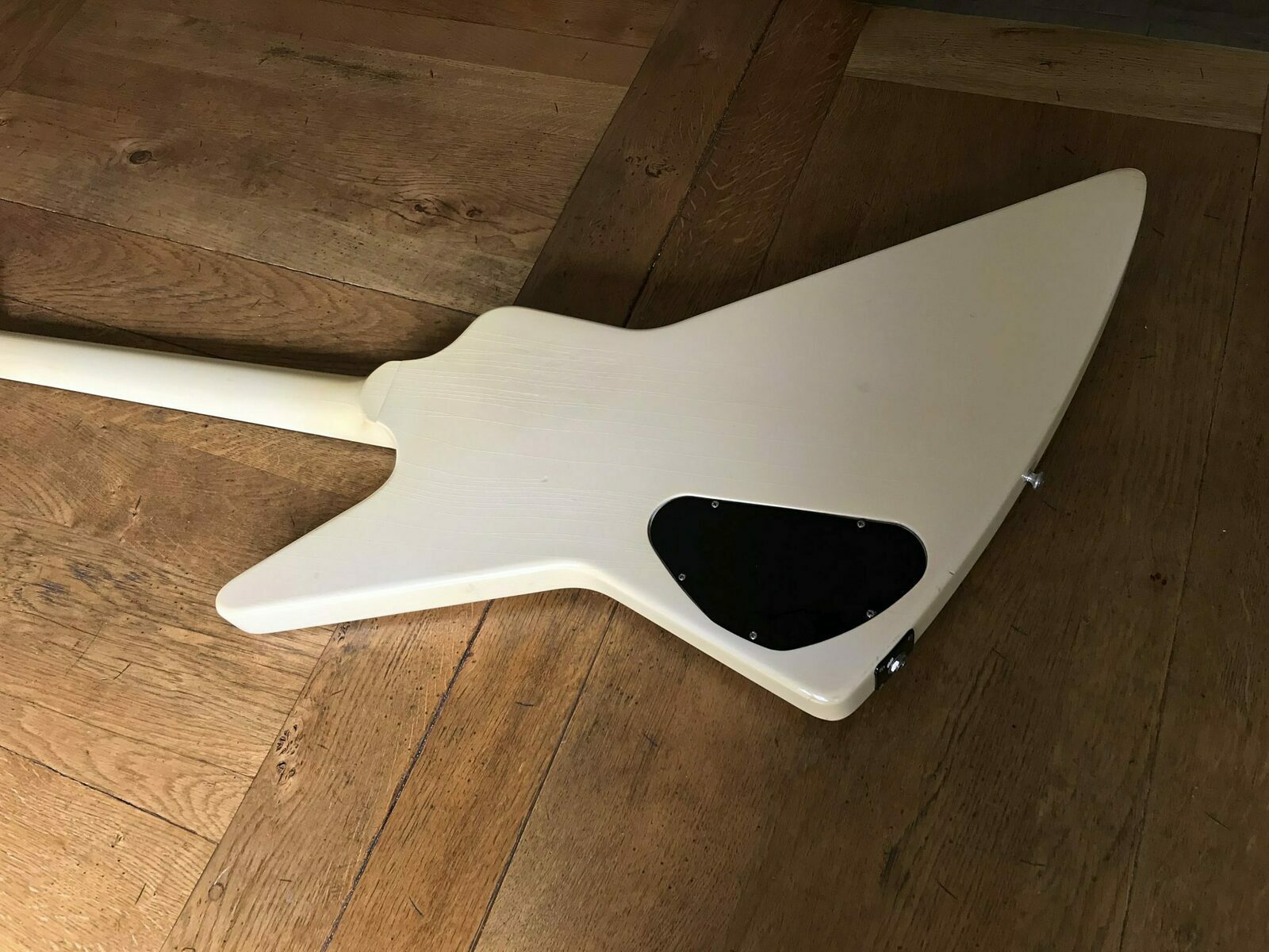 1984 Gibson Explorer 3 - Vintage & Modern Guitars