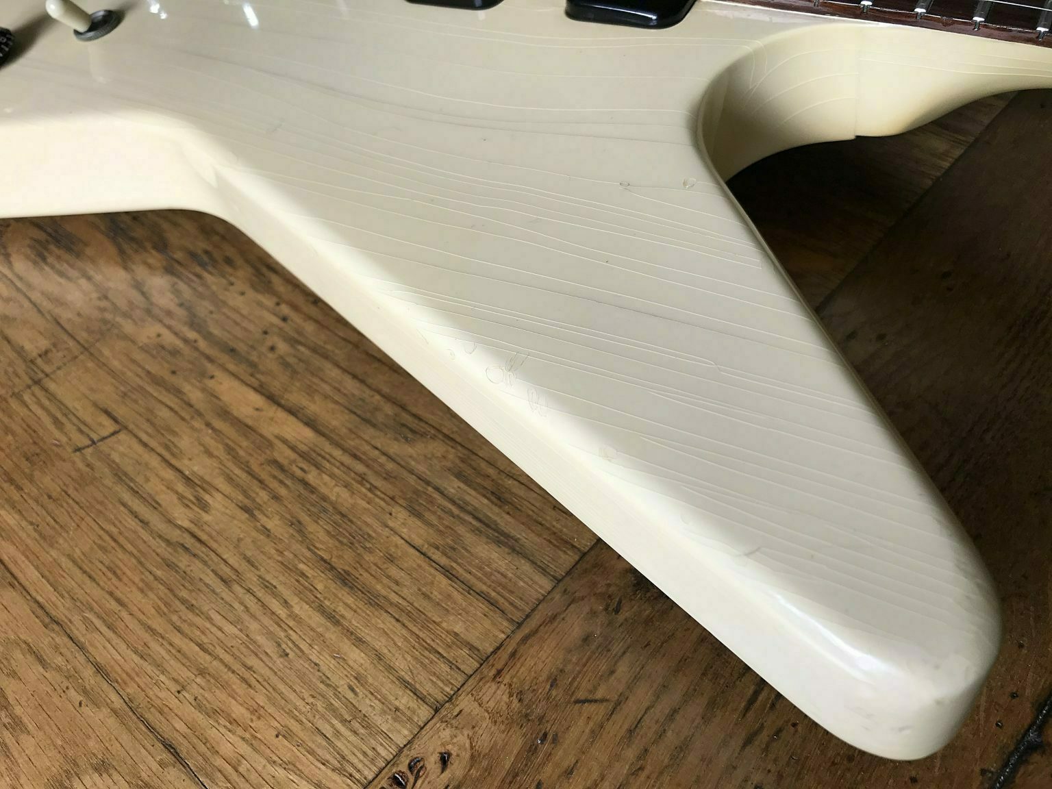 1984 Gibson Explorer 3 - Vintage & Modern Guitars