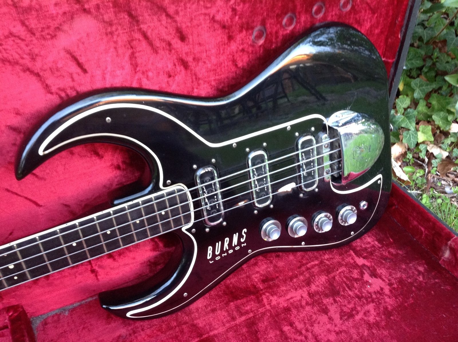 1963 Burns Bison Bass L/H - Vintage & Modern Guitars
