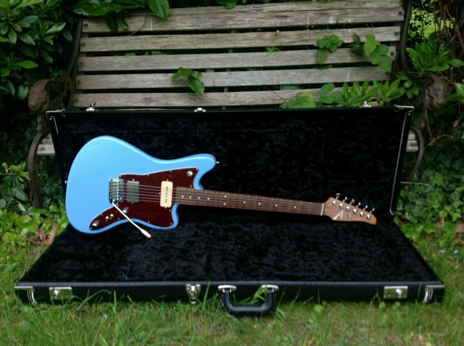 2016 Tom Anderson Raven Baby Blue - Vintage & Modern Guitars