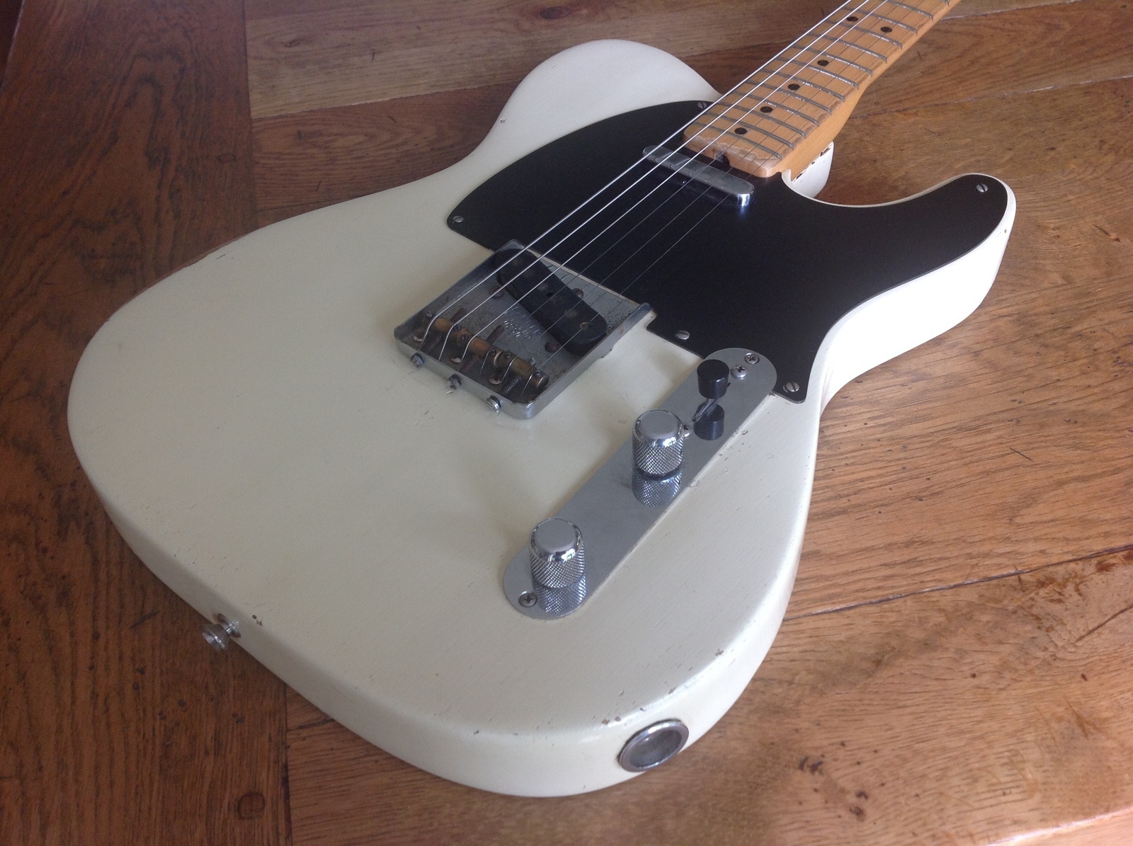 1951 Fender Broadcaster - Vintage & Modern Guitars