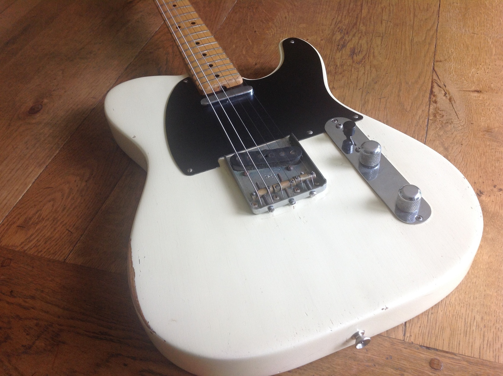 1951 Fender Broadcaster - Vintage & Modern Guitars