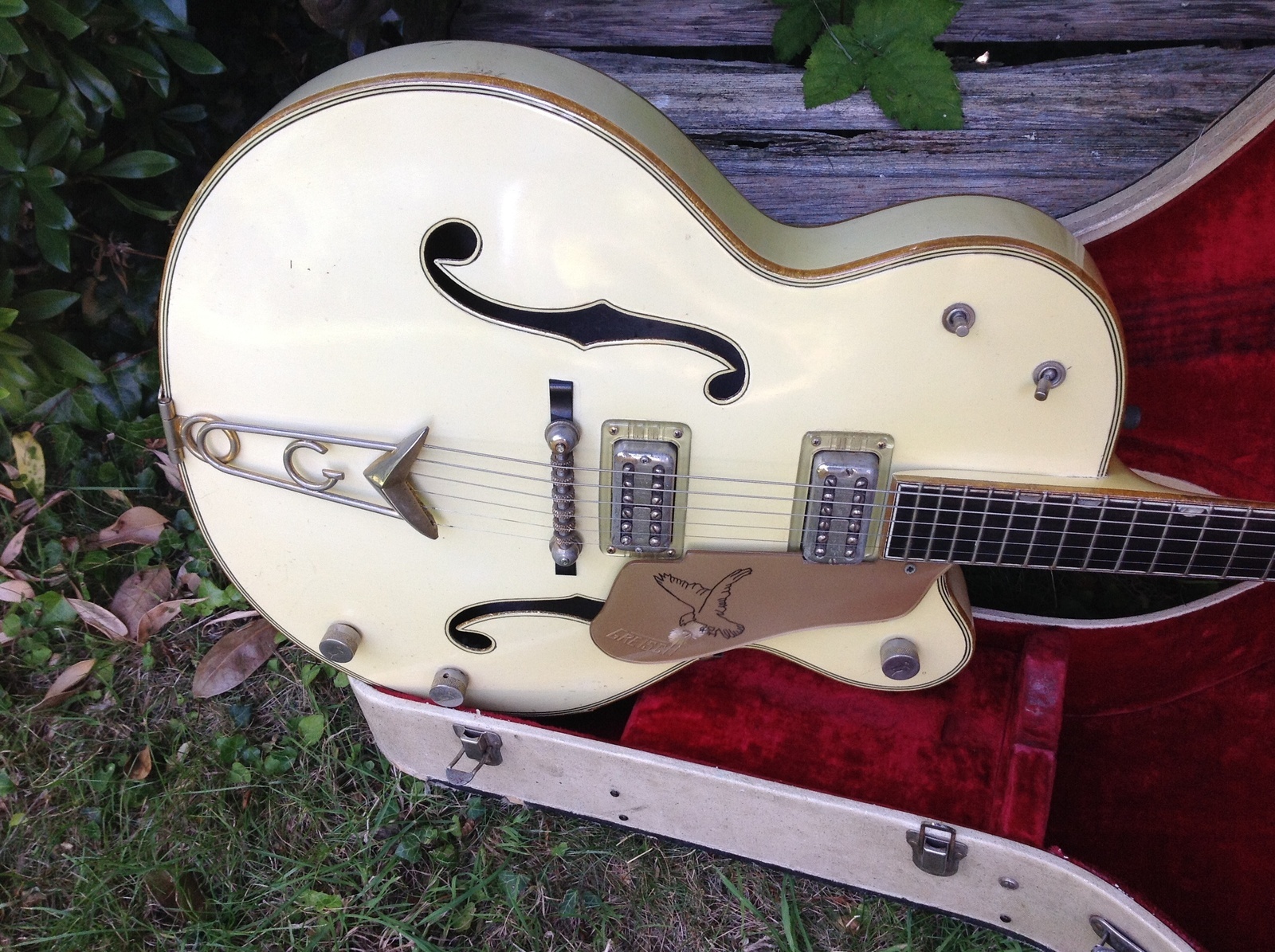 1959 Gretsch 6136 White Falcon - Vintage & Modern Guitars