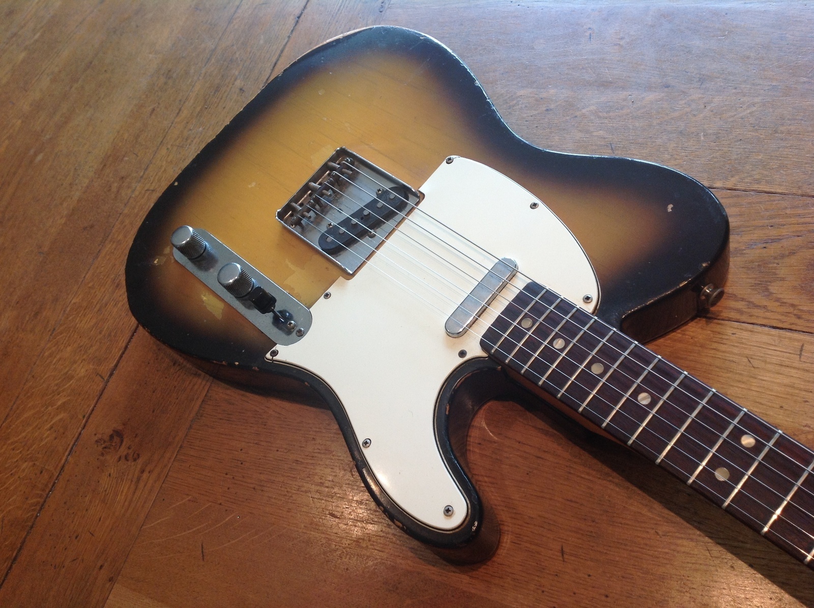 1968 Fender Telecaster Sunburst - Vintage & Modern Guitars