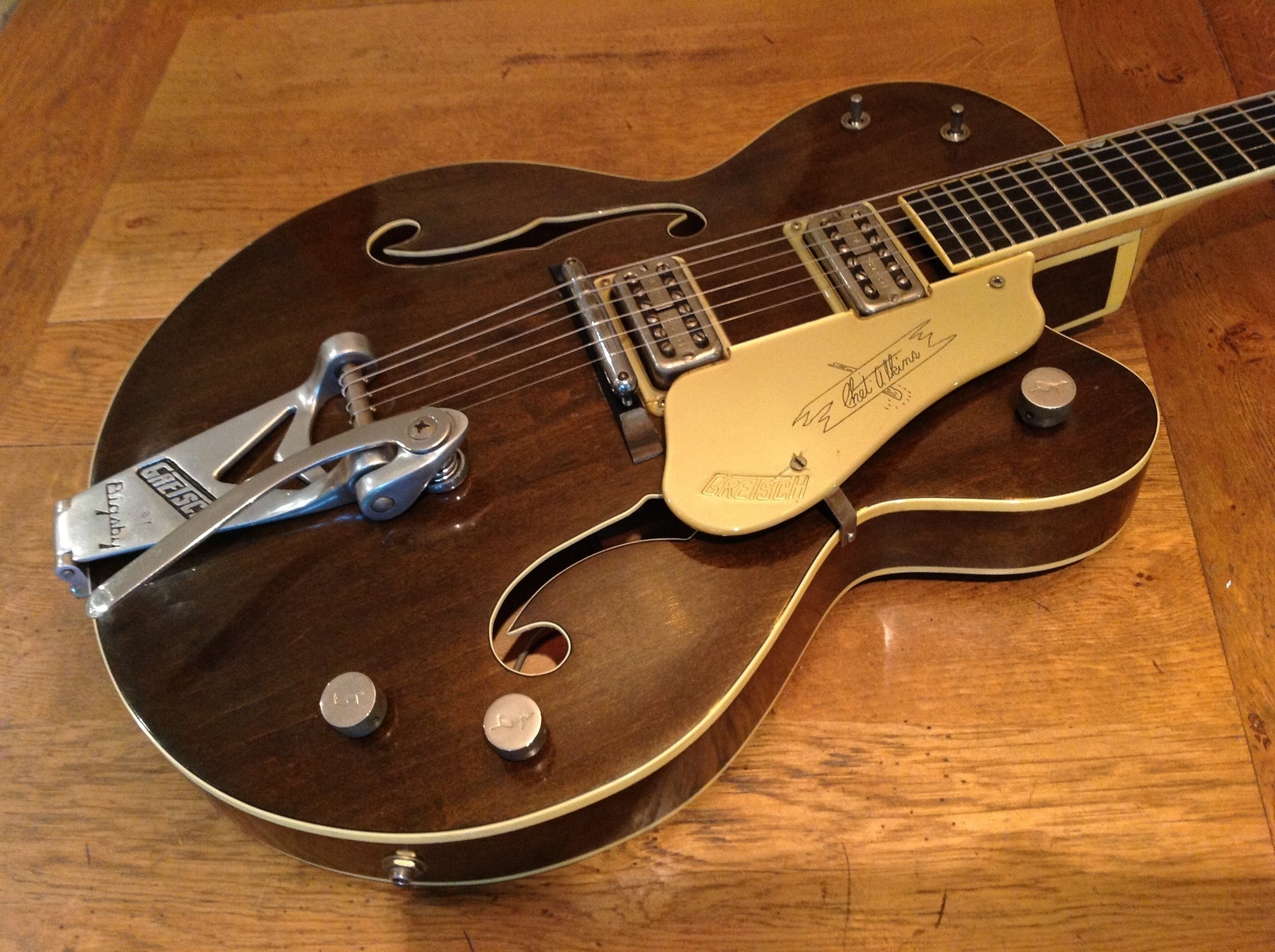 1961 Gretsch 6120 Walnut - Vintage & Modern Guitars