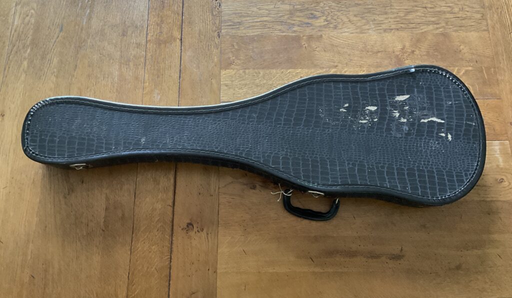 1957 Magnatone Mark III Lyric - Vintage & Modern Guitars