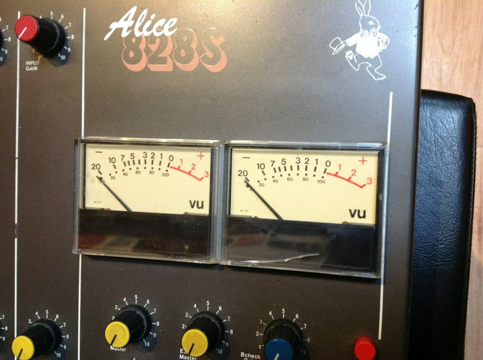 1970s Alice (Stancoil) 828S Mixer - Vintage & Modern Guitars