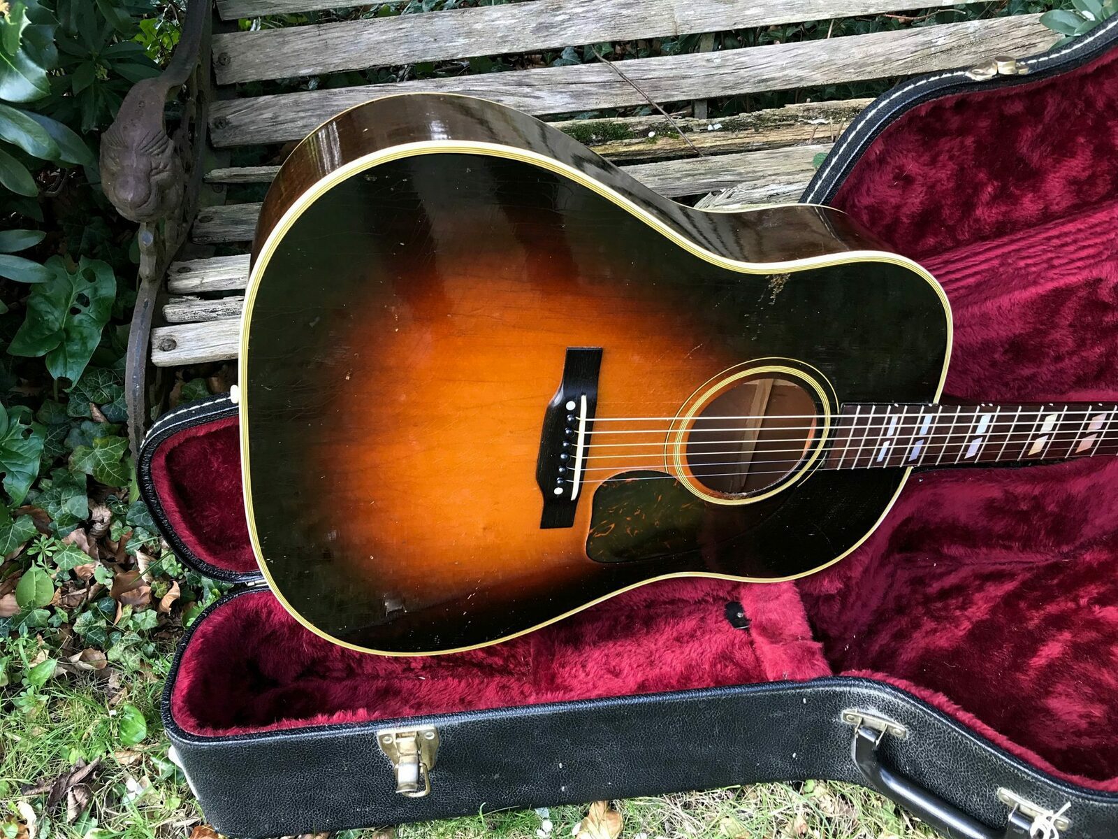 1944 Gibson “Banner” Southern Jumbo - Vintage & Modern Guitars