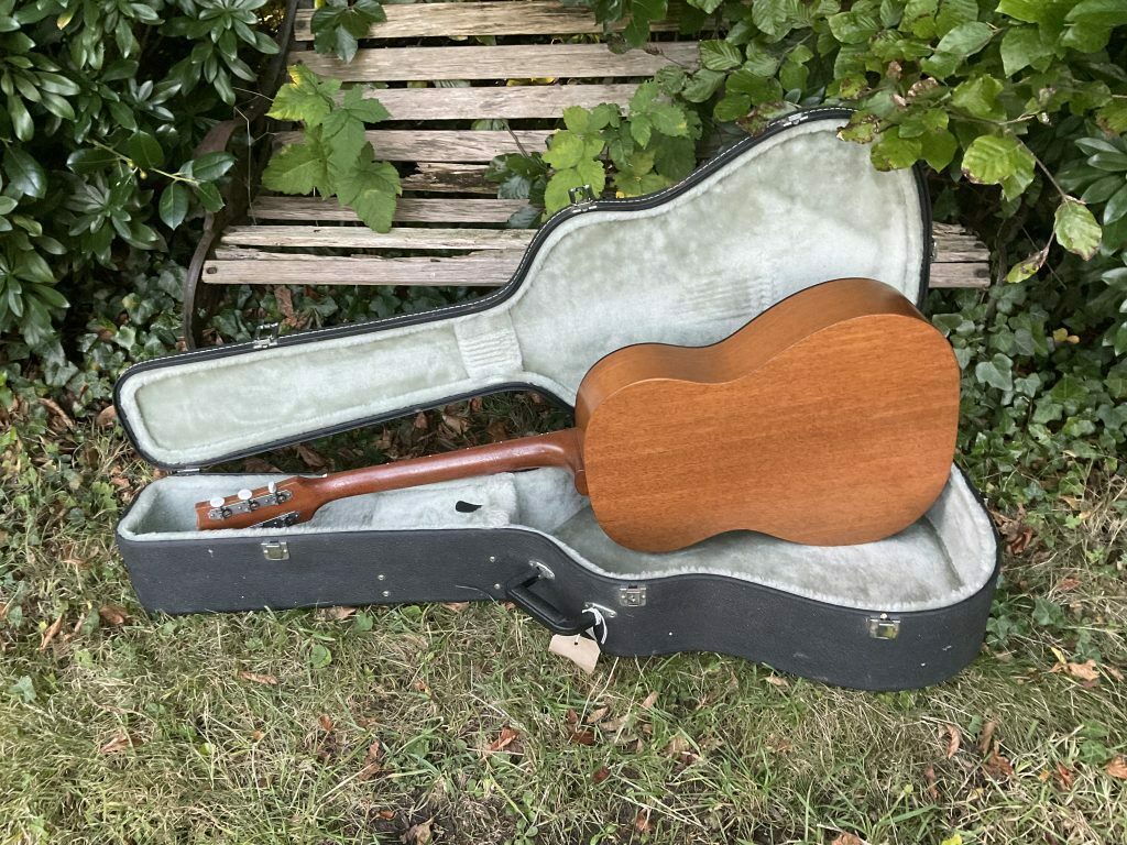 1966 Gibson LG0 - Vintage & Modern Guitars