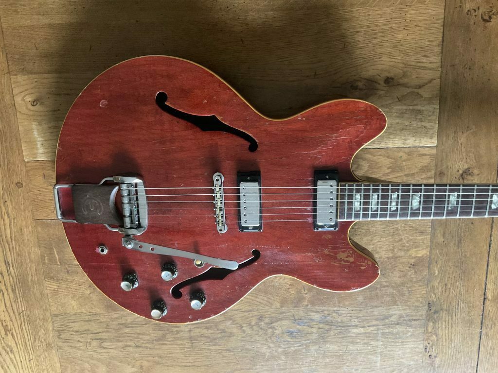 1966 Epiphone Riviera - Vintage & Modern Guitars