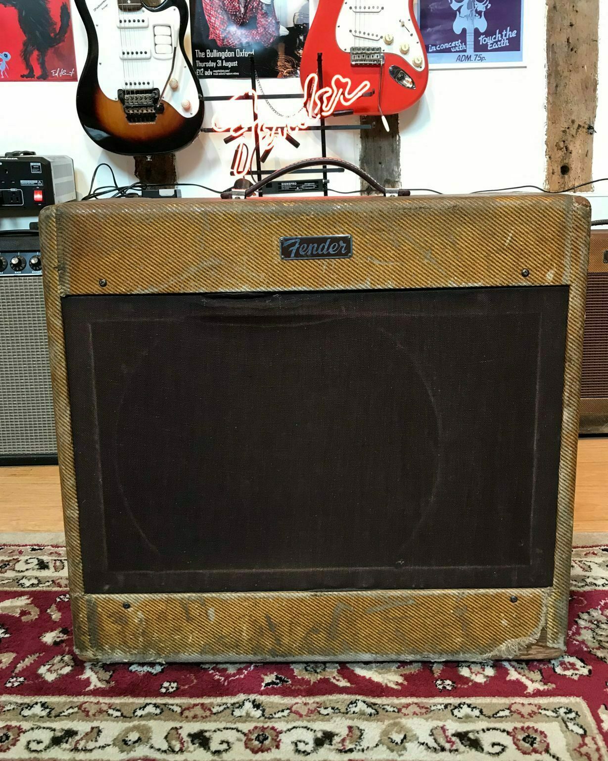 Amps - Vintage & Modern Guitars