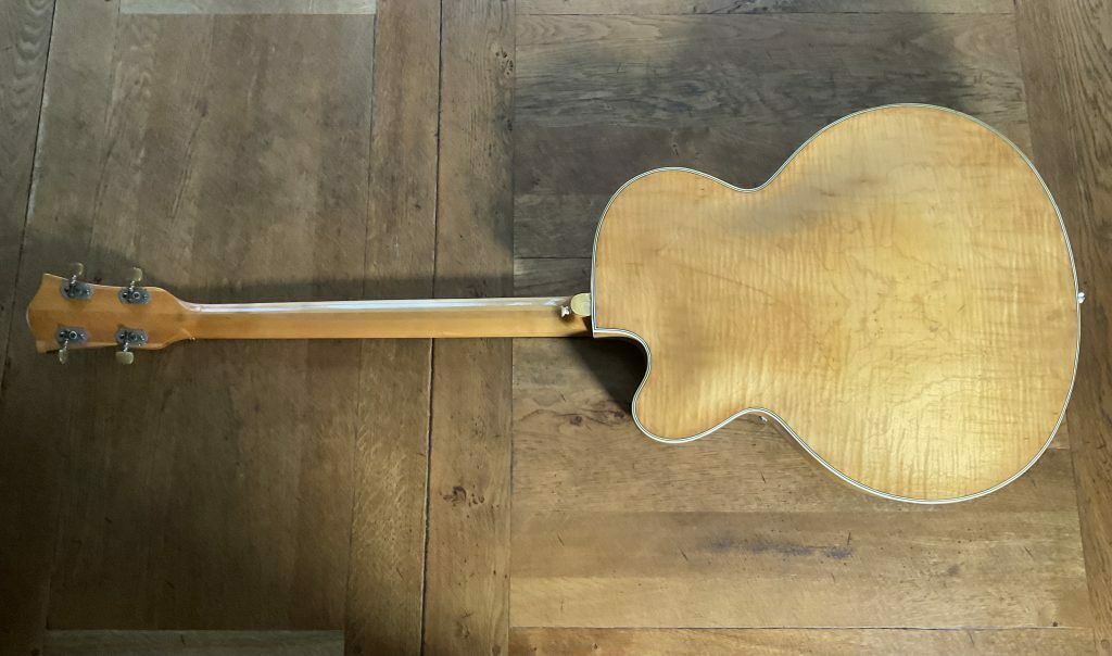 1963 Hofner 500/5 Bass - Vintage & Modern Guitars