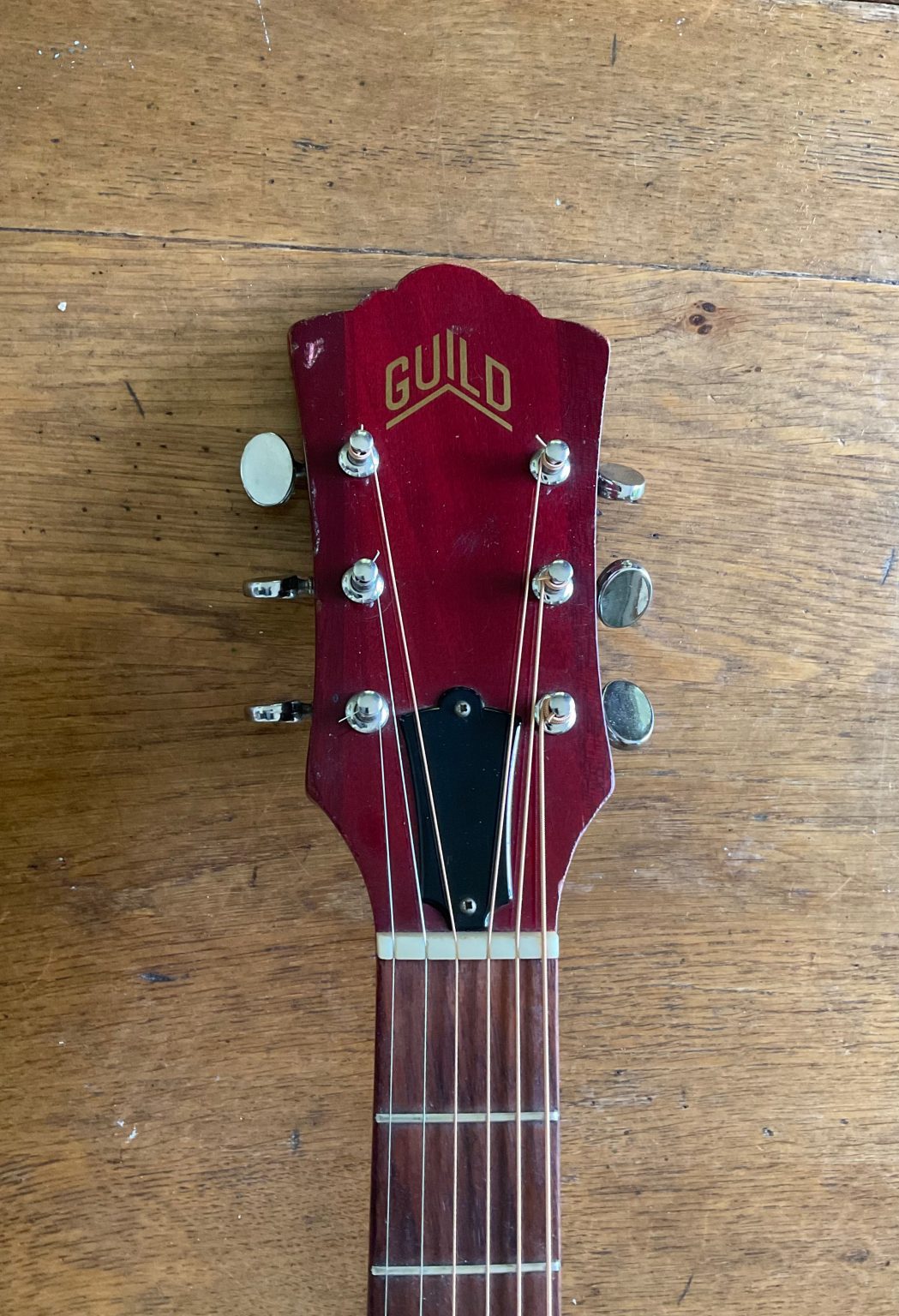 1972 Guild D25 Left Hand - Vintage & Modern Guitars