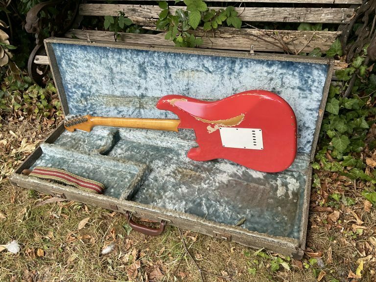 1961 Fender Stratocaster Fiesta Red - Vintage & Modern Guitars