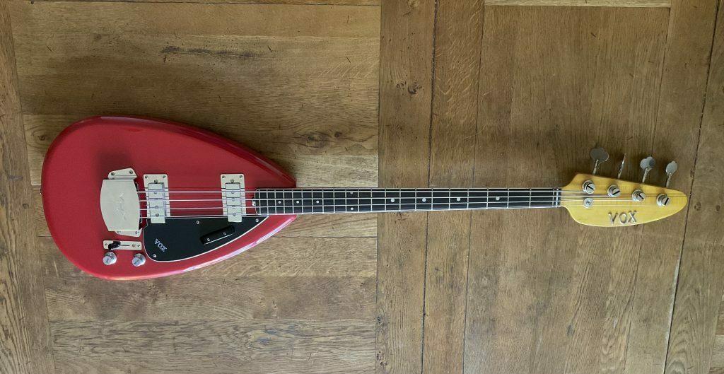 Vox Phantom Bass - Vintage & Modern Guitars