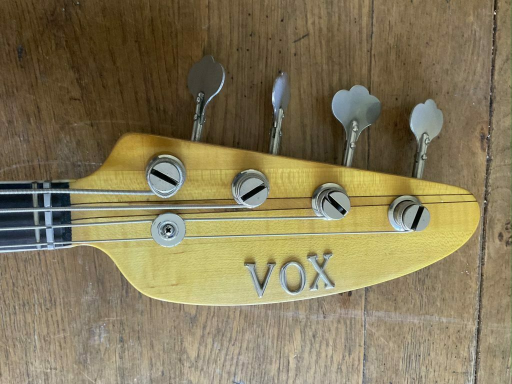 Vox Phantom Bass - Vintage & Modern Guitars