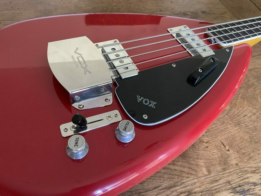 Vox Phantom Bass - Vintage & Modern Guitars