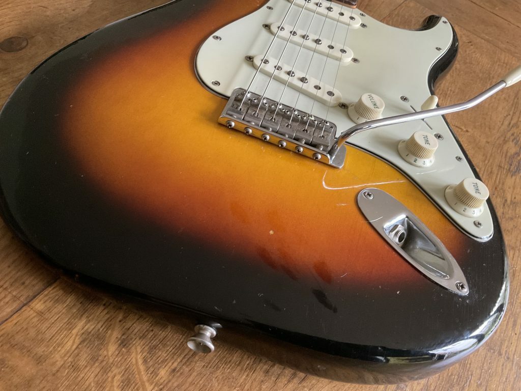 1960 Fender Stratocaster - Vintage & Modern Guitars