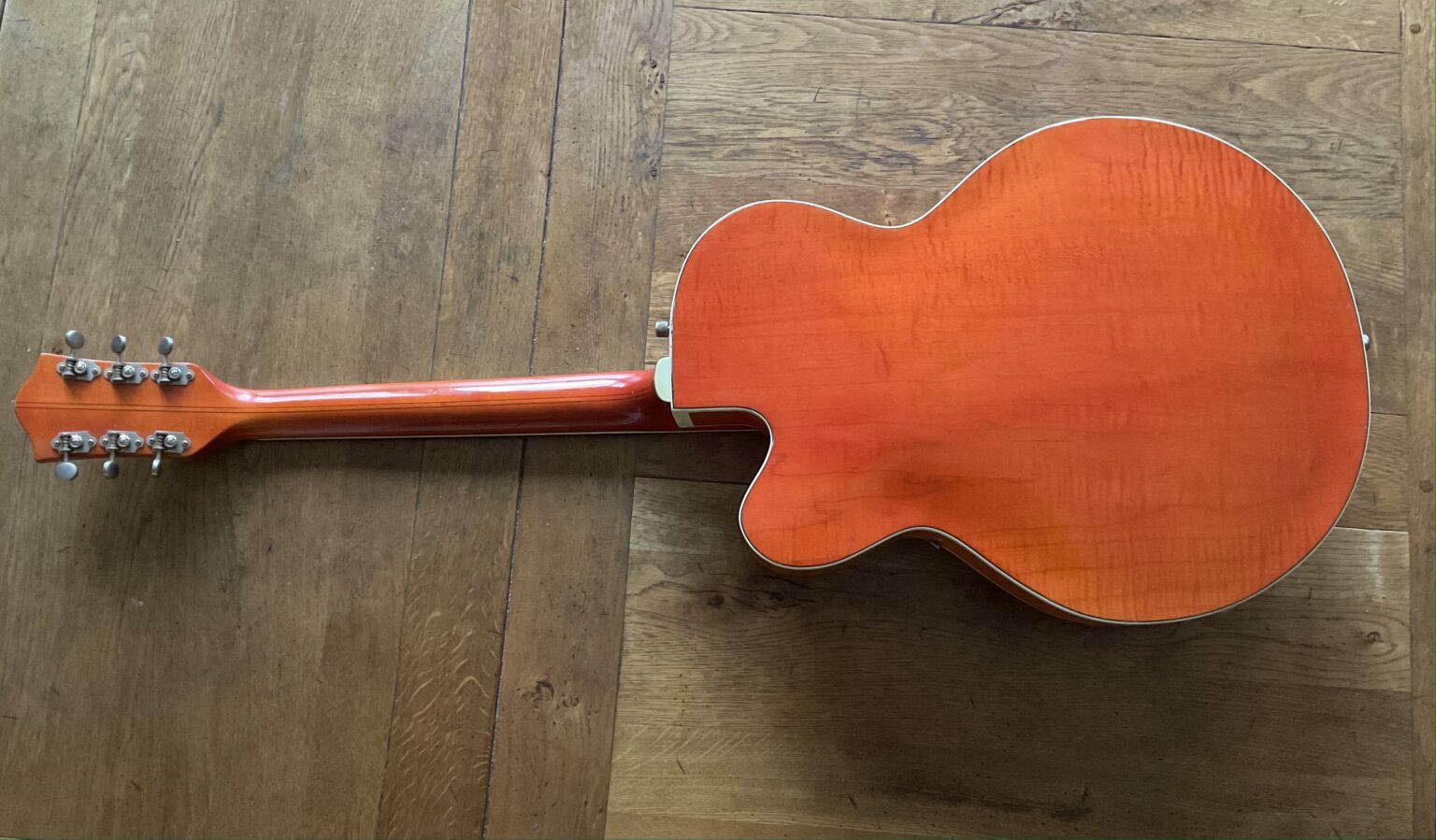 1960 Gretsch 6120 Chet Atkins - Vintage & Modern Guitars
