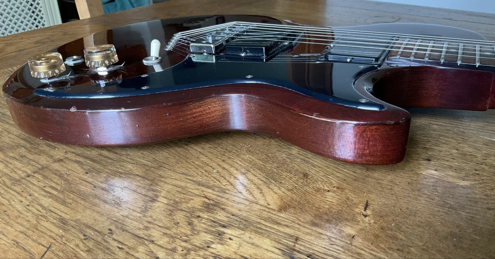 1975 Gibson L6S Deluxe - Vintage & Modern Guitars