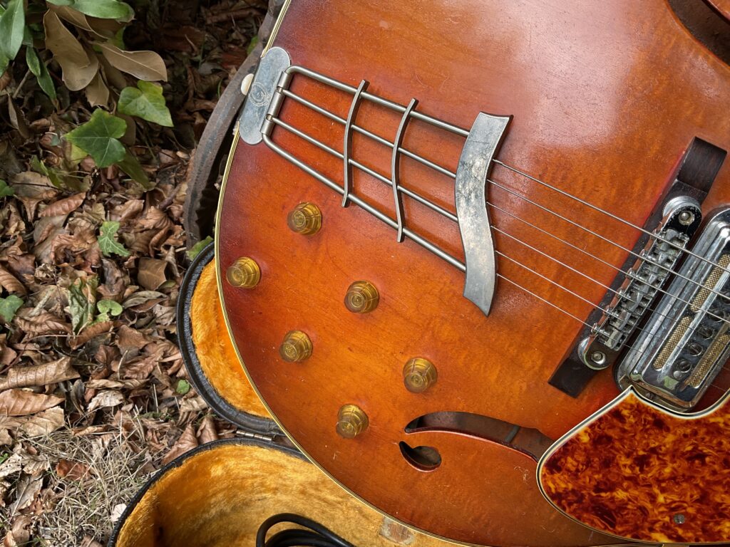 1964 Harmony H75 Cliff Whelan - Vintage & Modern Guitars